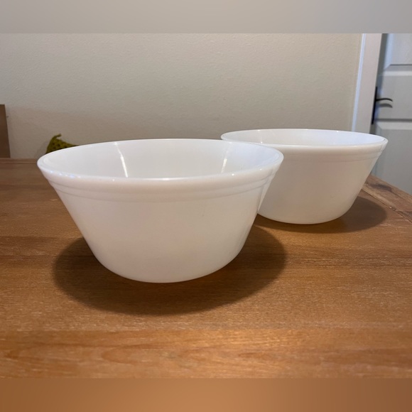 Anchor Hocking | Kitchen | Anchor Hawking Fire King Set Of Two Mixing ...